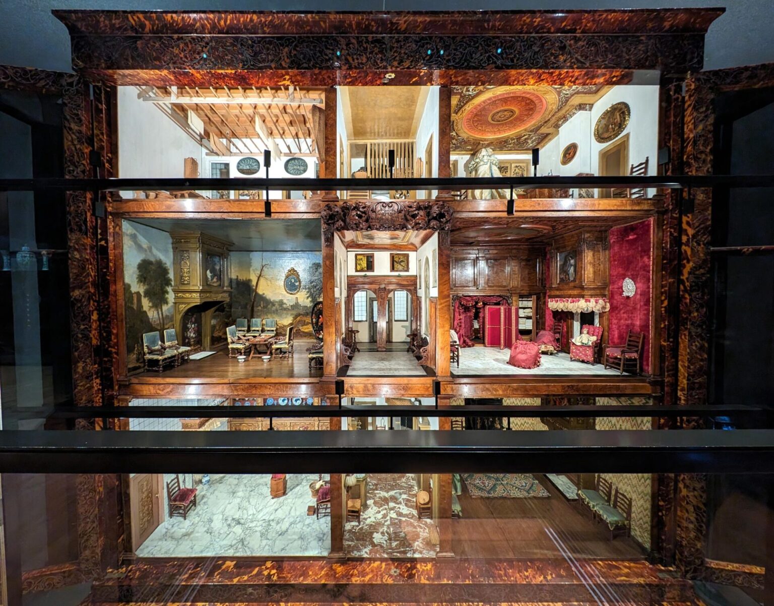 Best Books About the Netherlands to Read Before Visiting - Trip Scholars